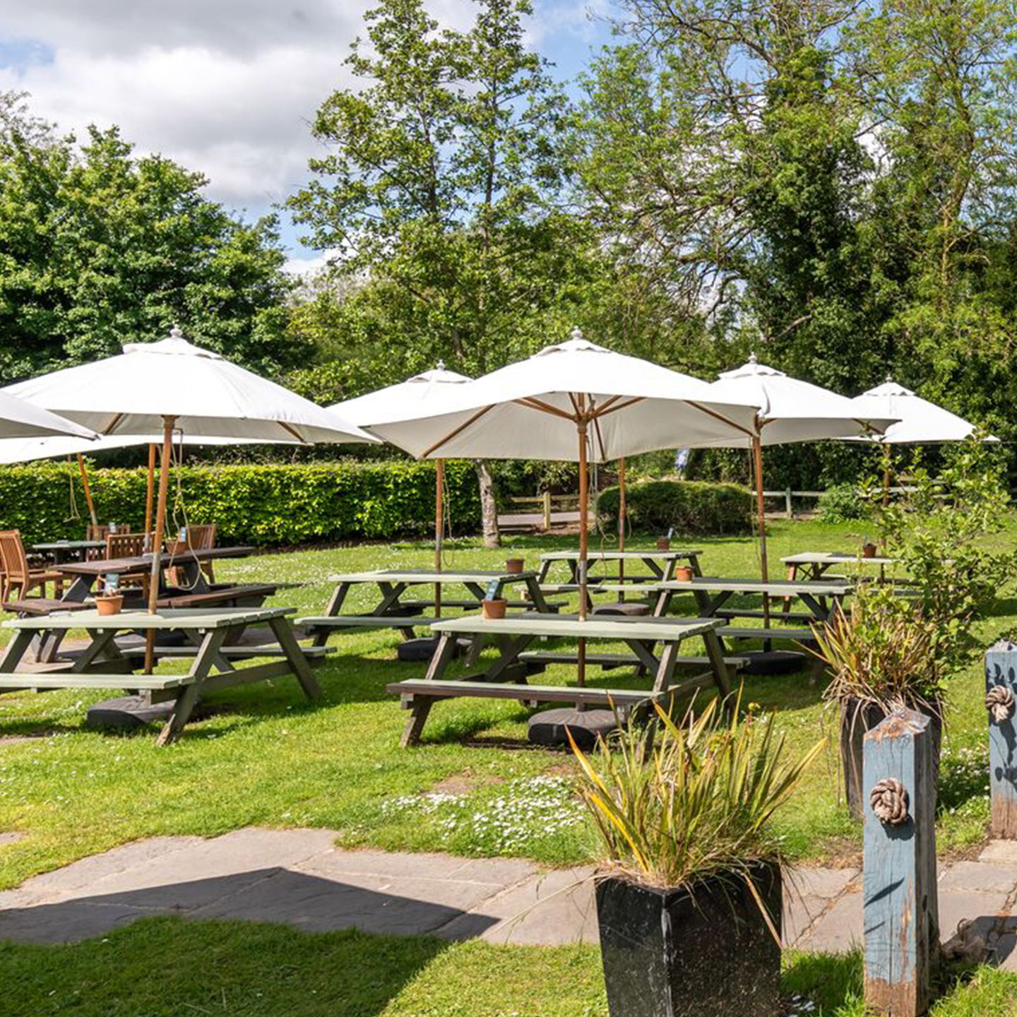 Country Pubs, Classic Food & Rustic Settings | Vintage Inns